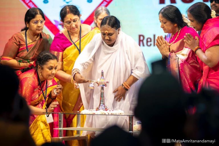 Mata Amritanandamayi (Amma) – Hinduism – Sanatana Dharma